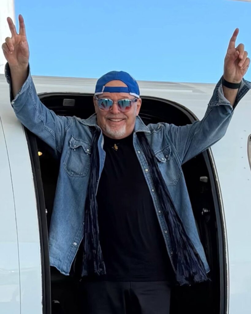 Dopo 25 anni dalla sua esibizione, Taormina invita Vasco Rossi a ...